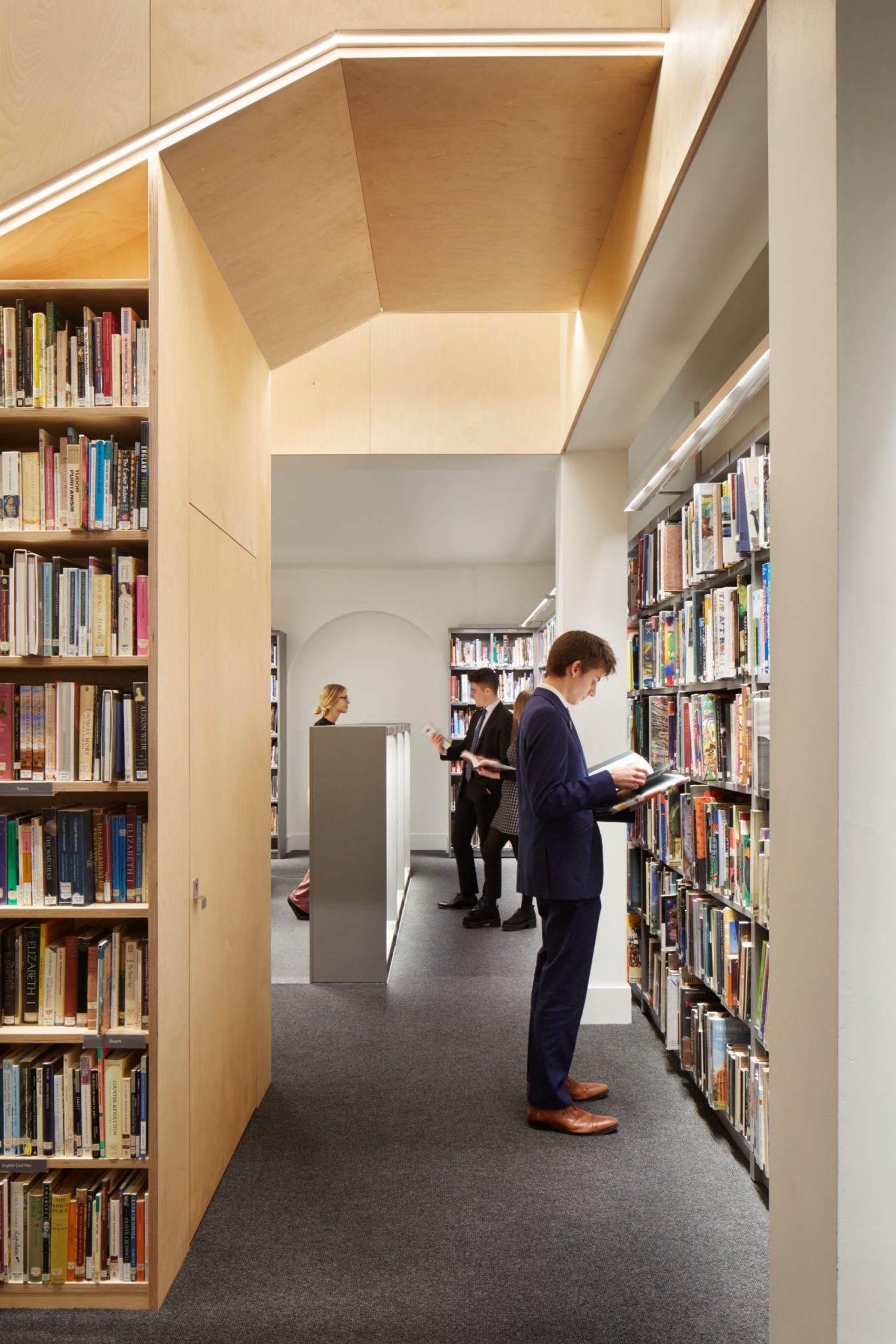 AKO Centre - Lewandowski Architects